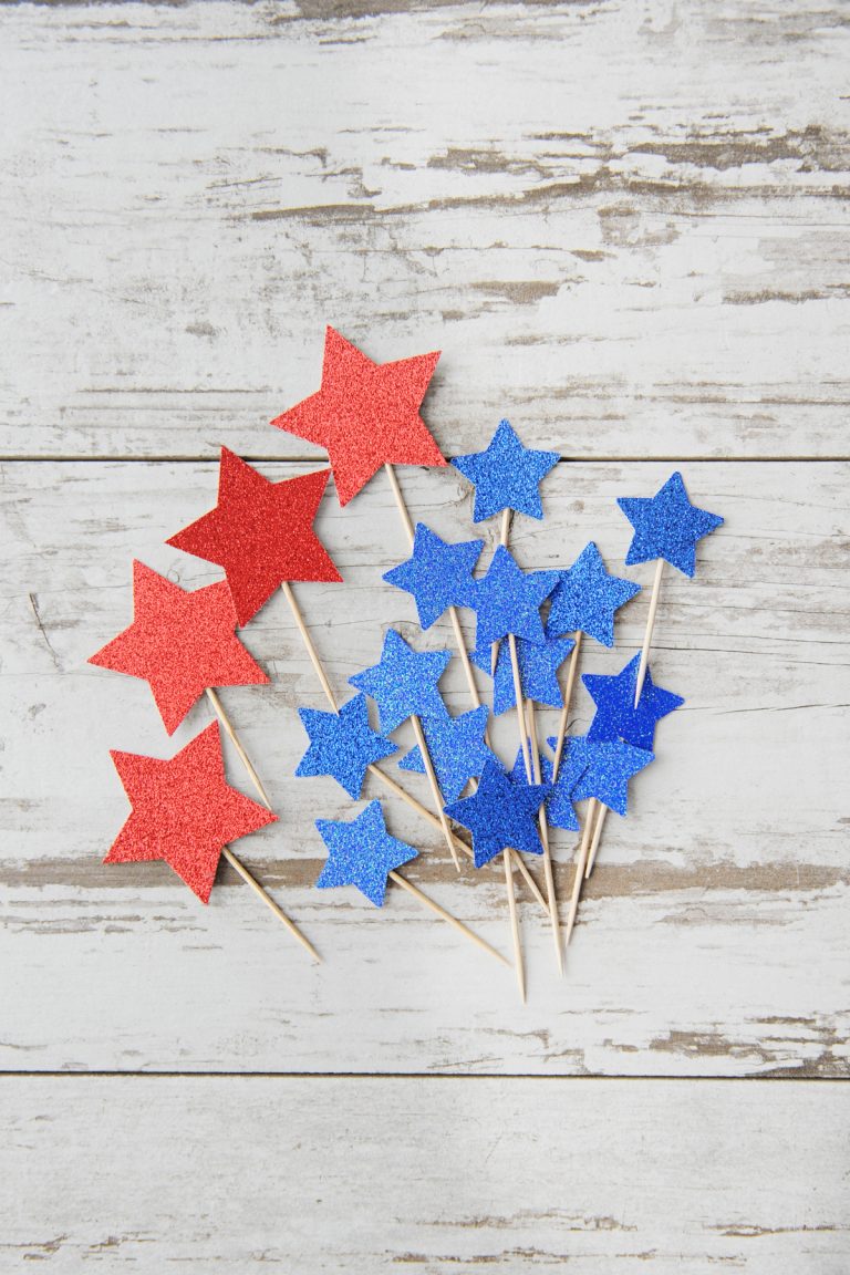 DIY Glitter Star Cupcake Toppers with Toothpicks — Pink Peppermint Design