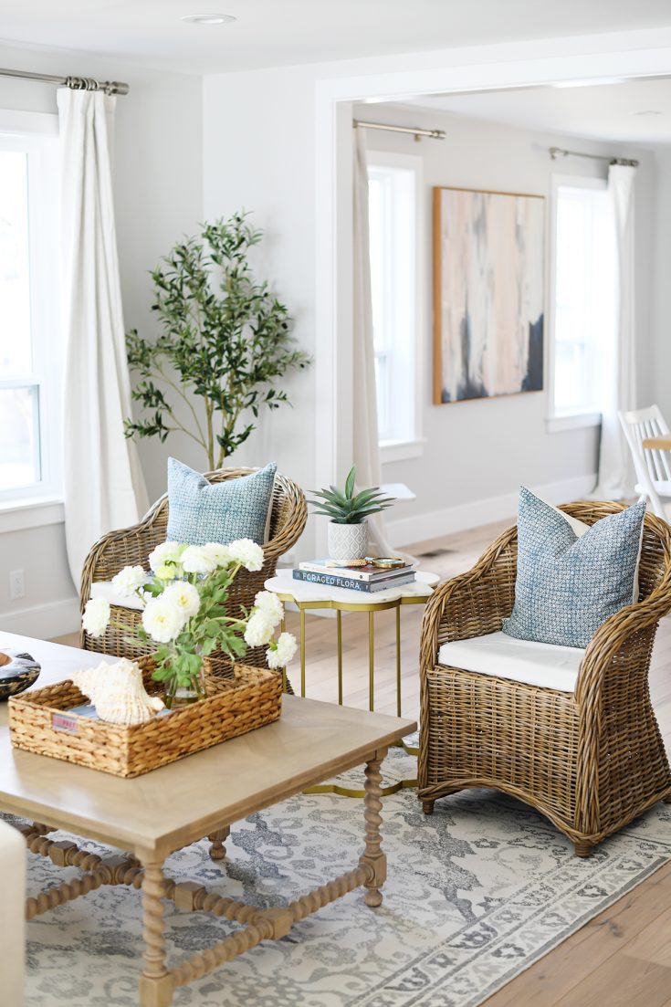 30 Gorgeous Spring Living Room Ideas & Decor — Pink Peppermint Design