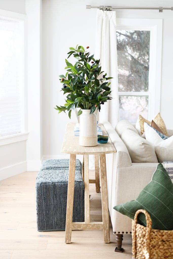 30 Gorgeous Spring Living Room Ideas & Decor — Pink Peppermint Design