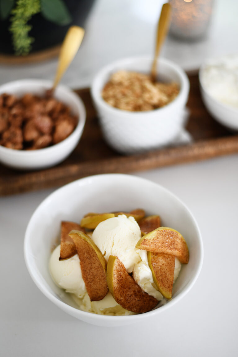 Best Apple Dessert Recipes : Apple Pie Sundae Bar — Pink Peppermint Design