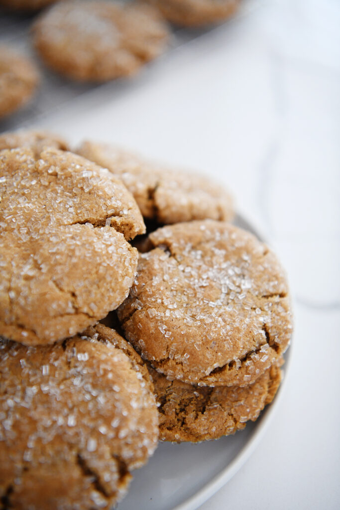 Delicious Soft & Chewy Ginger Molasses Cookie Recipe — Pink Peppermint ...