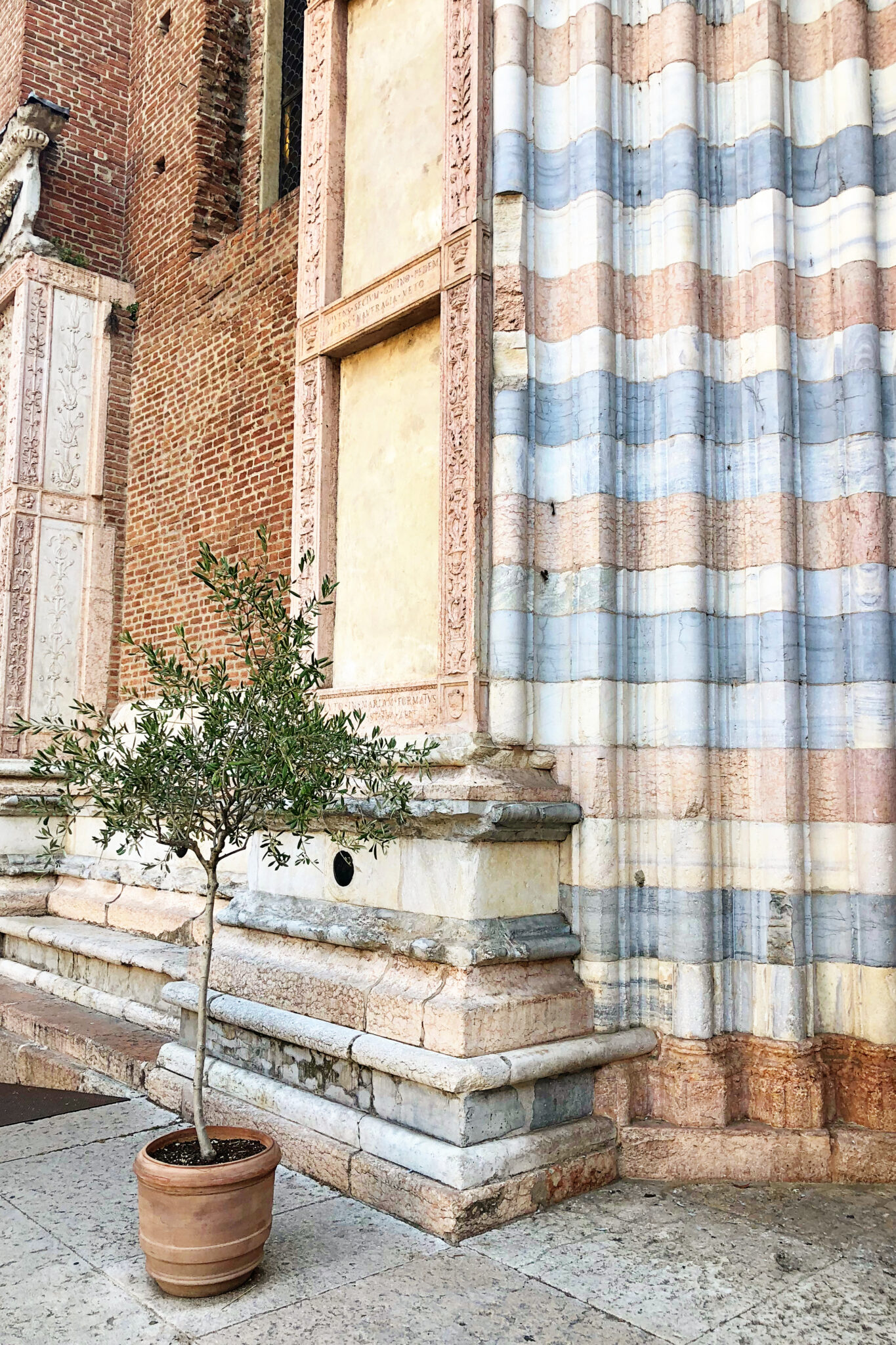 Verona, Italy Travel Guide: Where to Eat, Stay and Things to Do in ...