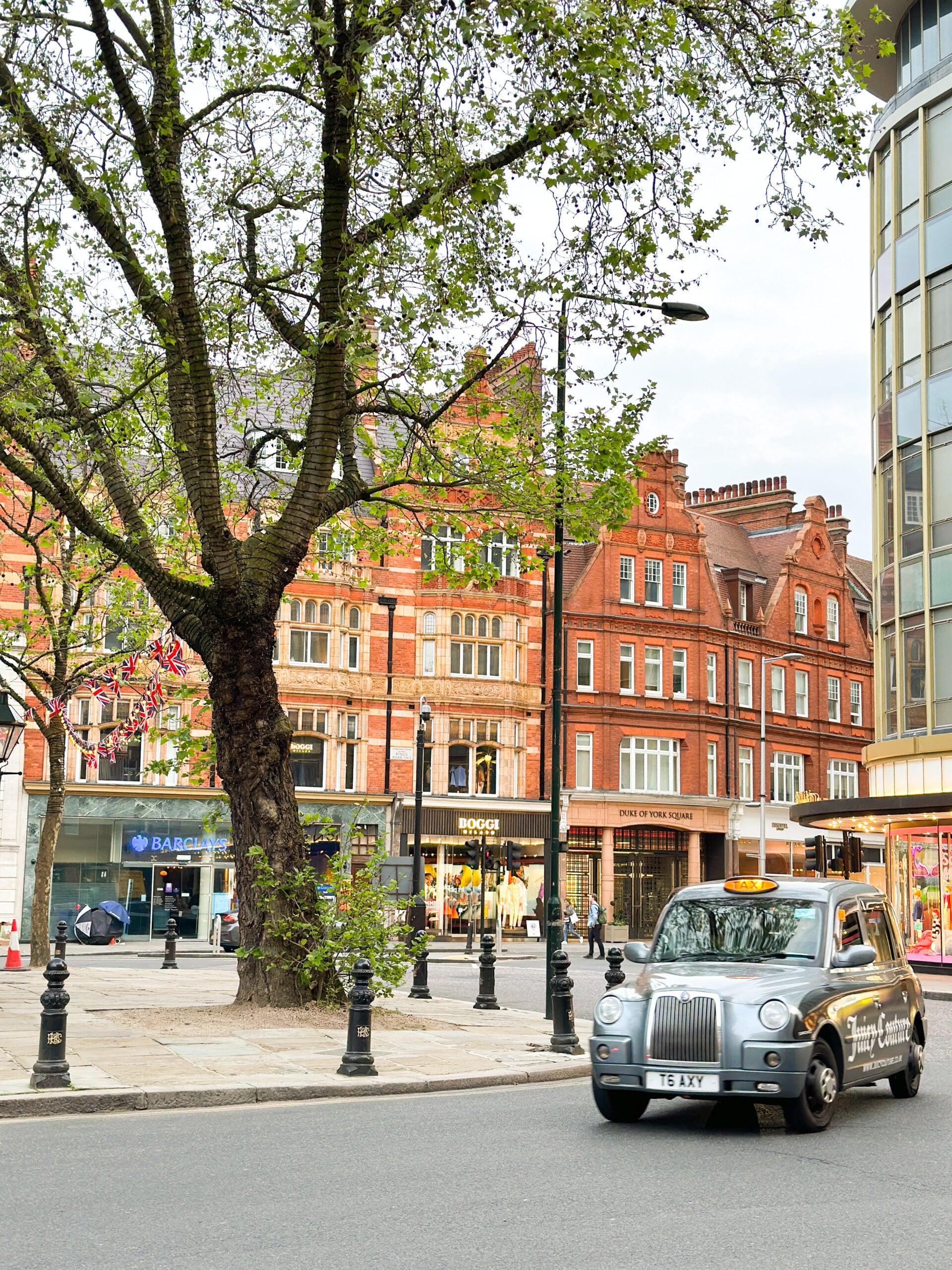Staying at The Apartments at 11 Cadogan Gardens in Chelsea, London ...