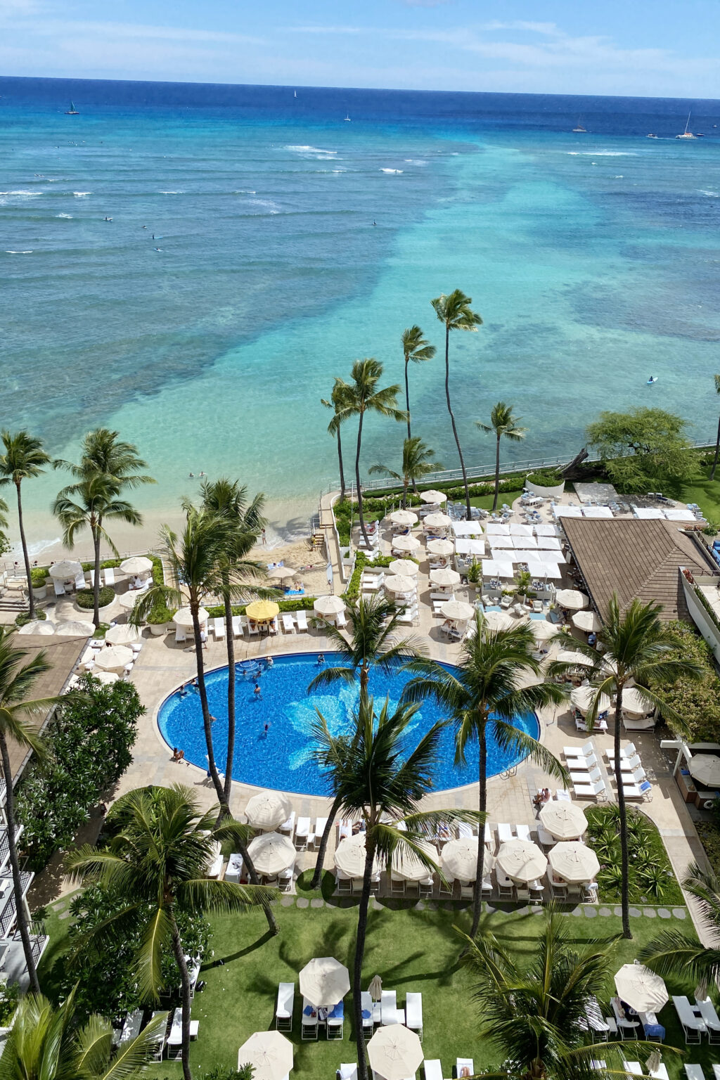 The Best Place to Stay on Oahu : Halekulani Hotel — Pink Peppermint Design